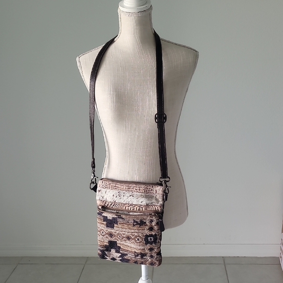 Myra Bag | Bags | Myra Bag Tan And Brown Crossbody Bag | Poshmark